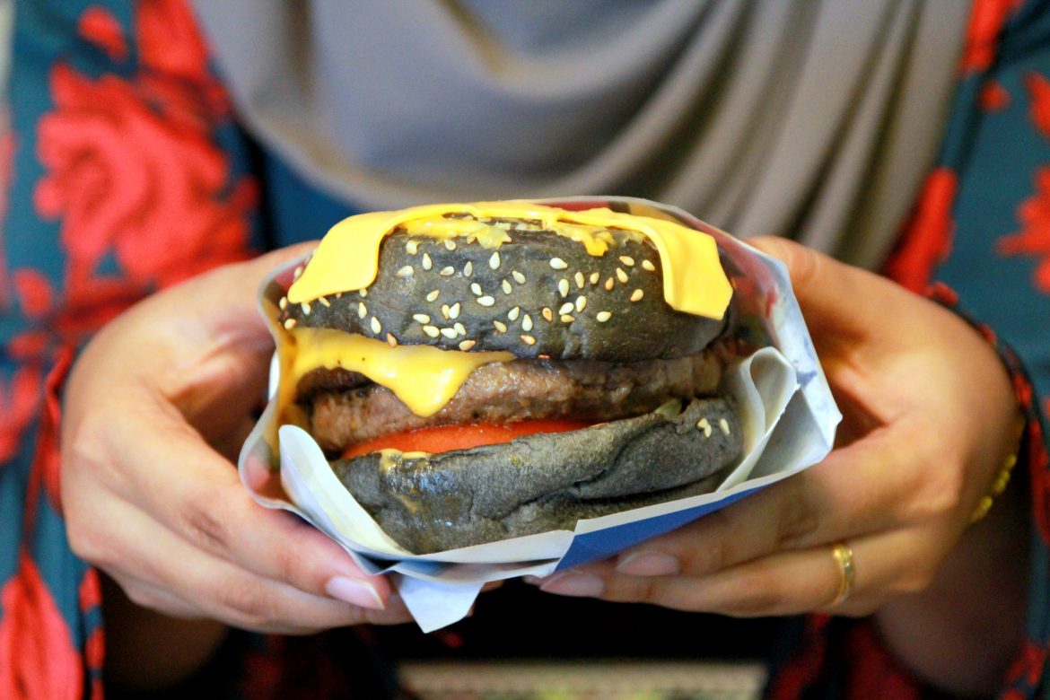 DC Super Heroes Cafe - A MIGHTY Good Meal! - The Halal Food Blog