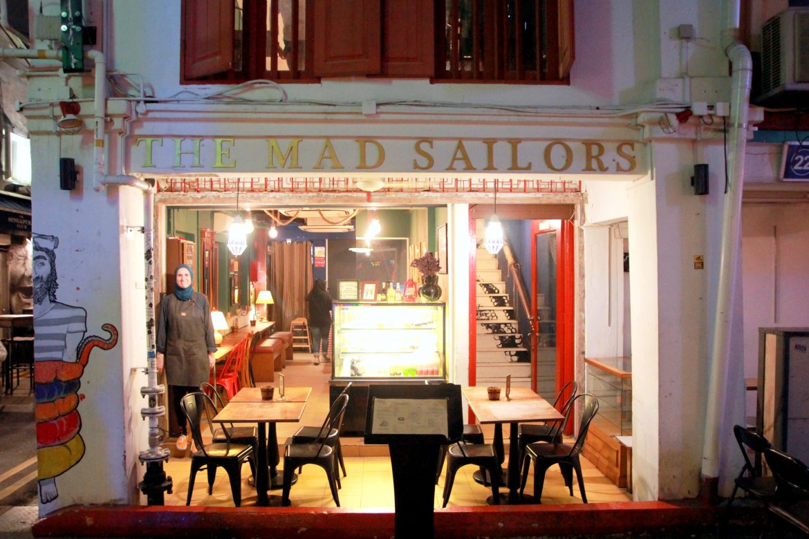 The Mad Sailors - v2.021 - The Halal Food Blog